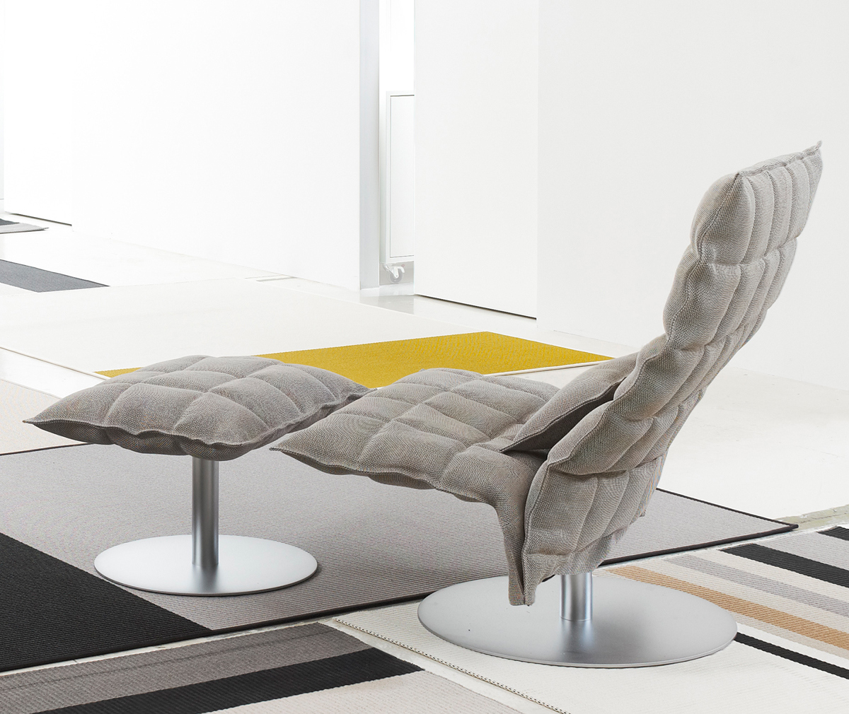 Woodnotes k-tuoli luonnonvärinen-musta | Vepsäläinen