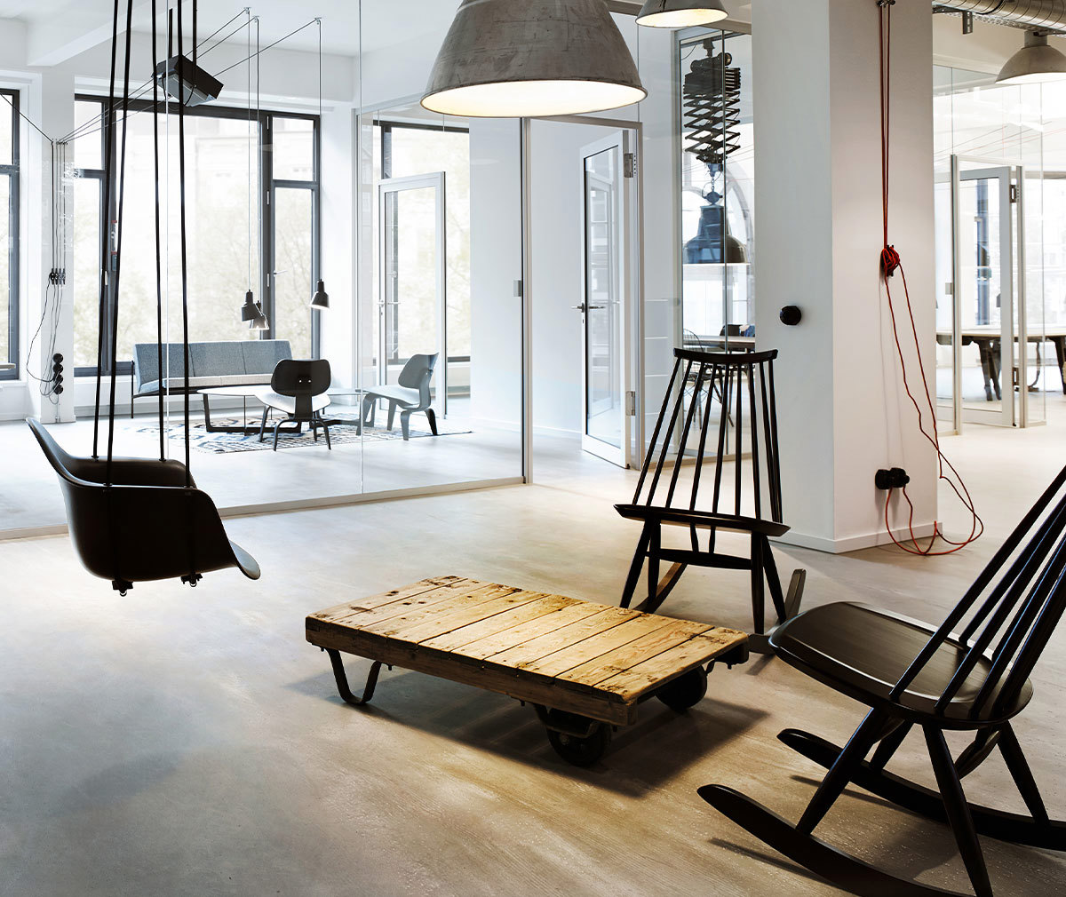 Artek Mademoiselle Rocking Chair, Black | Vepsäläinen