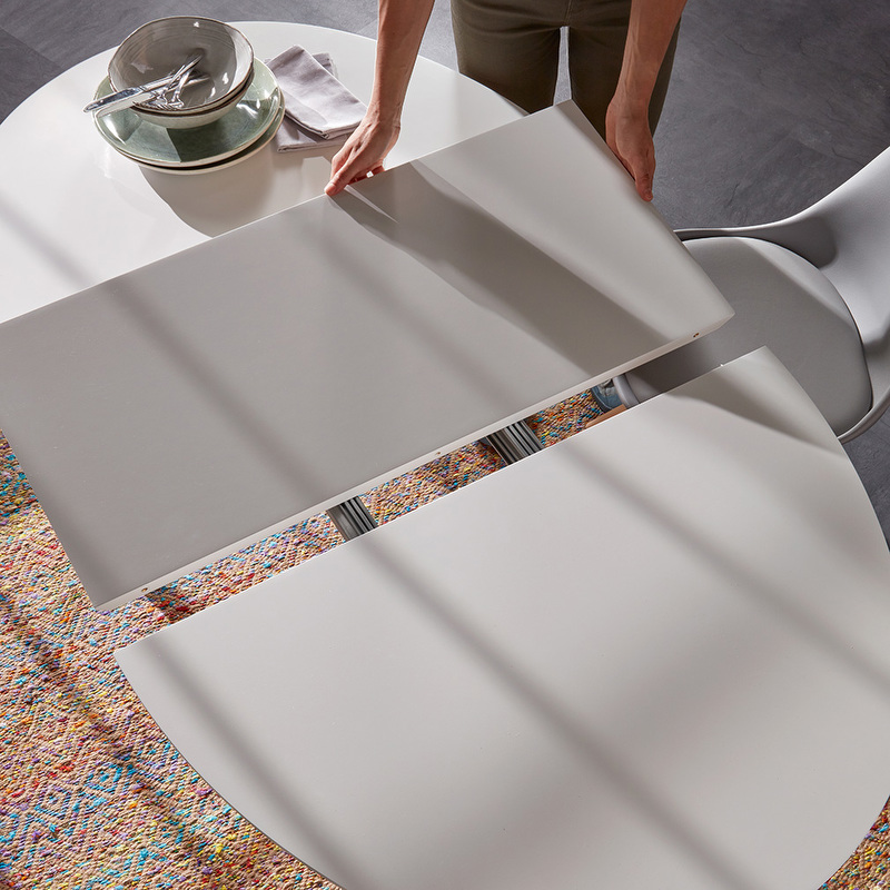 Kave Home Oqui- jatkettava ruokapöytä, valkoinen/pyökki | Vepsäläinen