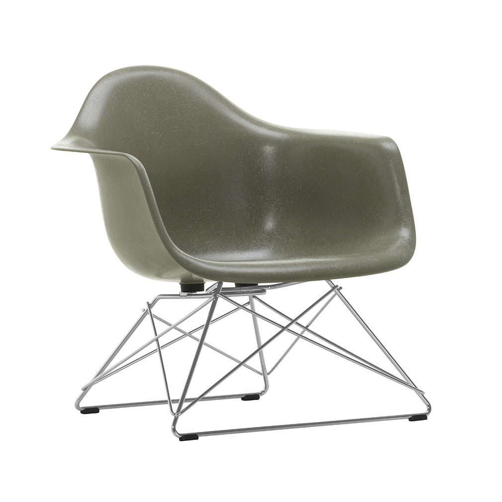 Vitra Eames LAR Fiberglass -tuoli, raw umber/kromi | Vepsäläinen