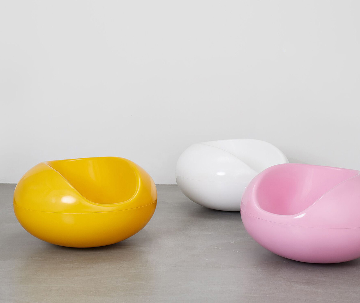 Eero Aarnio Originals Pastilli Chair, Red | Vepsäläinen